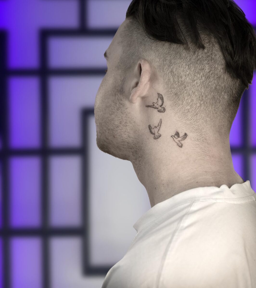 20+ Cool and Small Neck Tattoos for Men