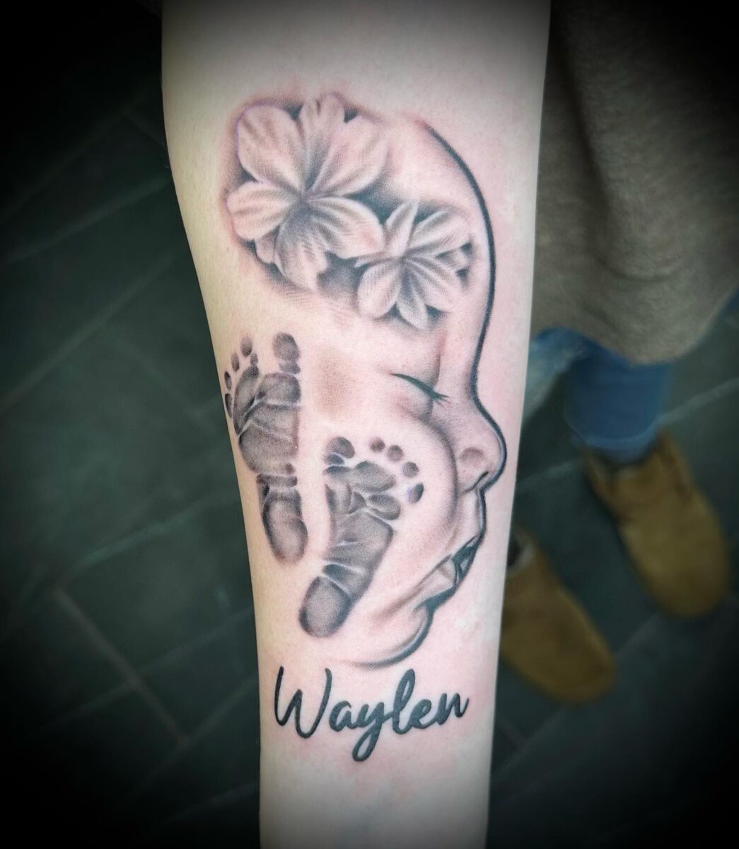 17+ Adorable Baby Tattoo Ideas to Celebrate Your Little One