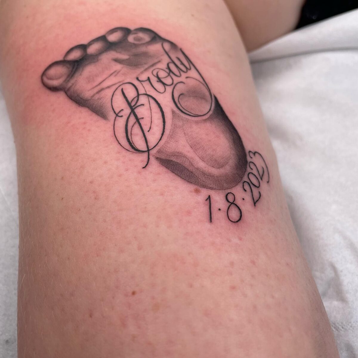 17+ Adorable Baby Tattoo Ideas to Celebrate Your Little One